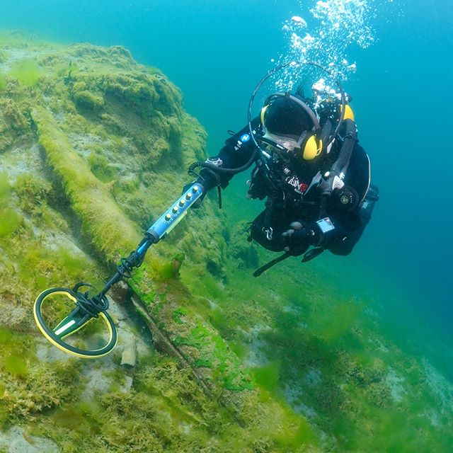 Serious Detecting: Uncover Hidden Treasures with Metal Detecting Gear