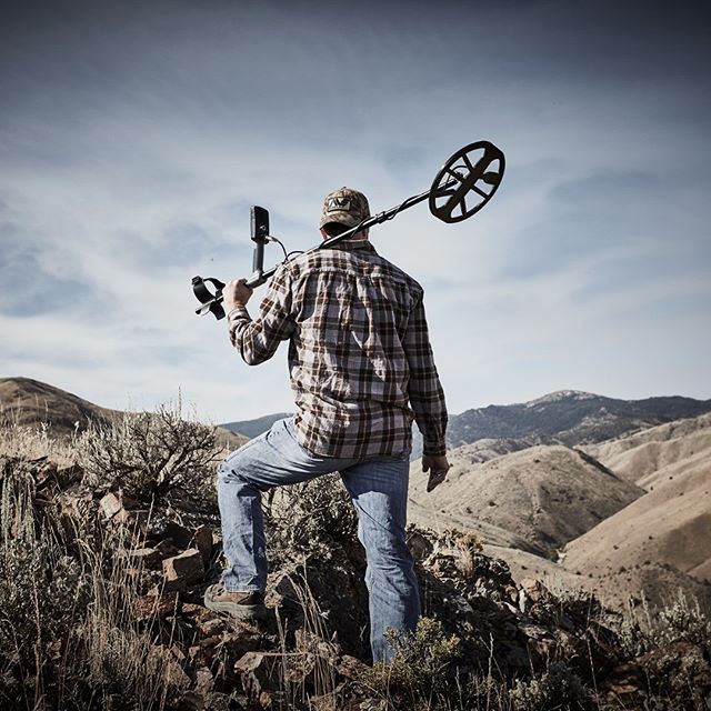 Serious Detecting: Uncover Hidden Treasures with Metal Detecting Gear